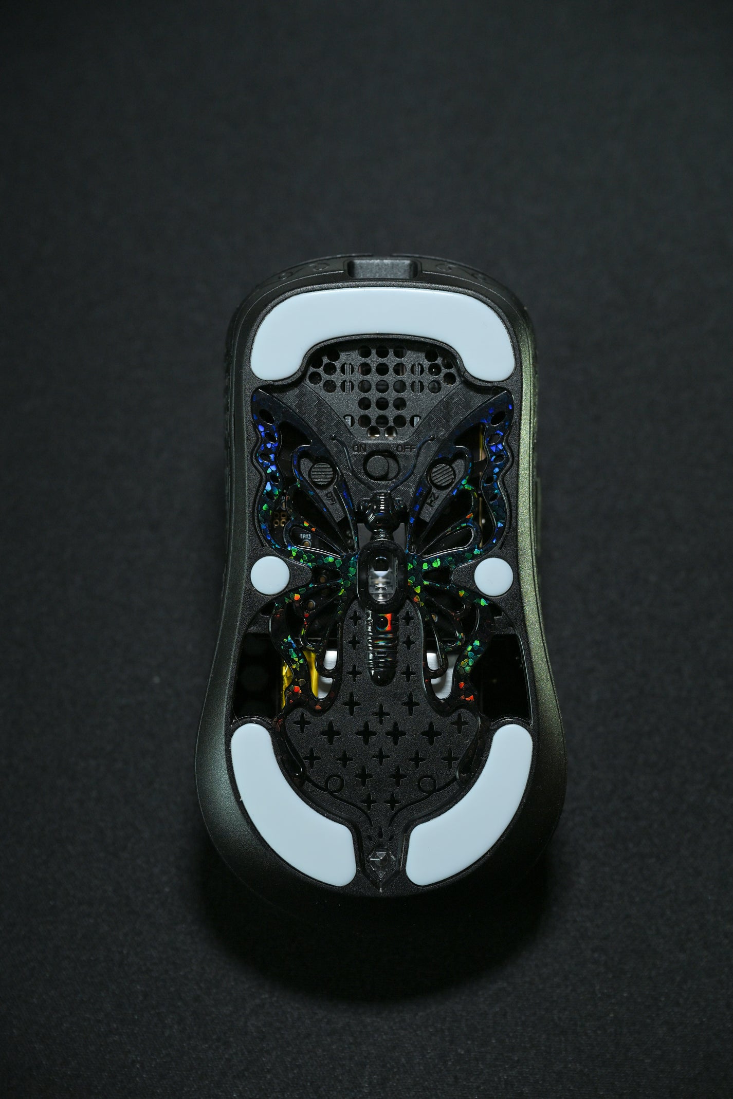 BLACK LOTUS-39g Carbon Fiber 8K Wireless Gaming Mouse – UNIUS STORE